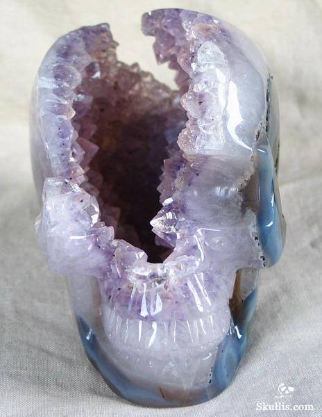 GEODE, Hollow 5.2" Amethsyt & Agate Carved Crystal Skull - Skullis ...