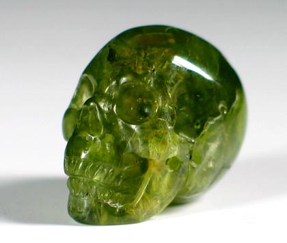 1.1" Green Garnet Carved Crystal Skull, Gemstone - Skullis Gemstone ...